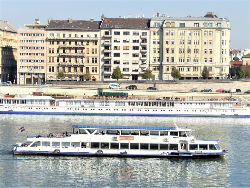 Cabin Guide and Stateroom Reviews | S.S. Beatrice | Uniworld River Cruises