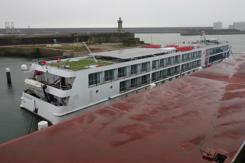 Cabin Guide and Stateroom Reviews | Viking Helgrim | Viking River Cruises